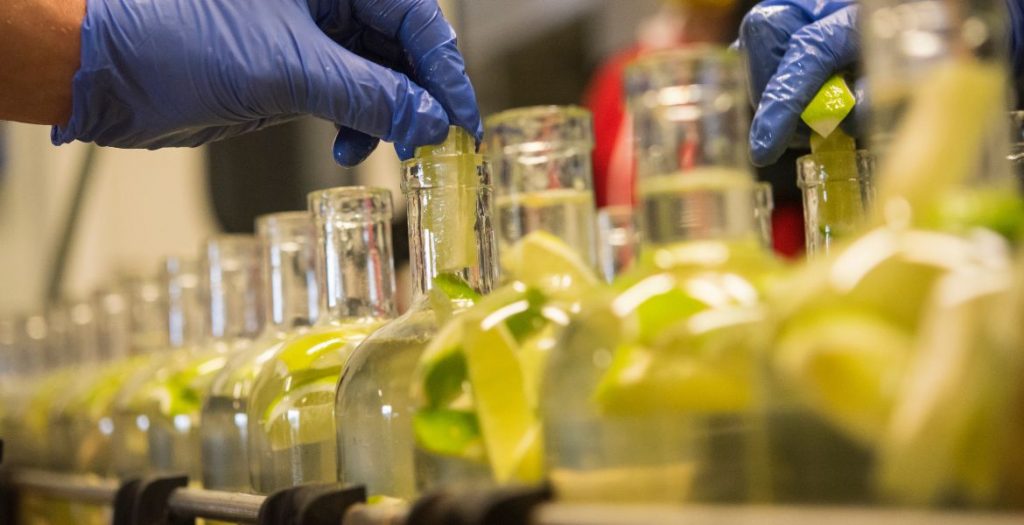 Dans les coulisses de fabrication du punch au rhum Bèl Arrangé